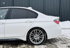 White BMW 330 2013 in Kaunas, with an engine capacity of 2.99 L and mileage of 237 thousand km for 13700 €, photo 35 on AUTOMOTO.COM.LV