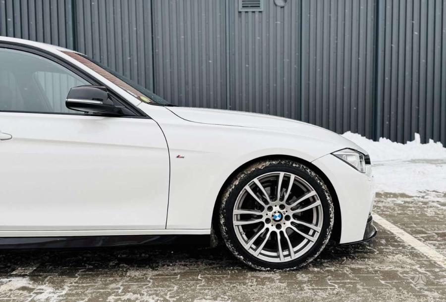 White BMW 330 2013 in Kaunas, with an engine capacity of 2.99 L and mileage of 237 thousand km for 13700 €, photo 36 on AUTOMOTO.COM.LV
