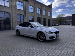Белый БМВ 330 2014 в Рига, объемом двигателя 3.00 л и пробегом 213 тыс. км за 12850 €, фото 1 на AUTOMOTO.COM.LV