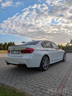 Balts BMW 330 2016 Liepāja, ar dzinēja tilpumu 2.00 L un nobraukumu 211 tūkst. km par 17500 €, foto 5 vietnē AUTOMOTO.COM.LV