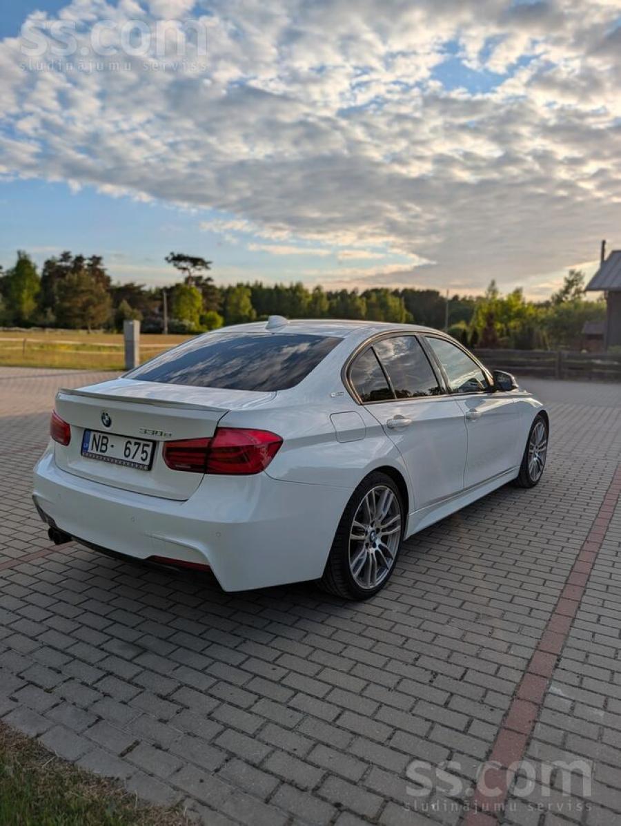 White BMW 330 2016 in Liepaja, with an engine capacity of 2.00 L and mileage of 210 thousand km for 16500 €, photo 6 on AUTOMOTO.COM.LV