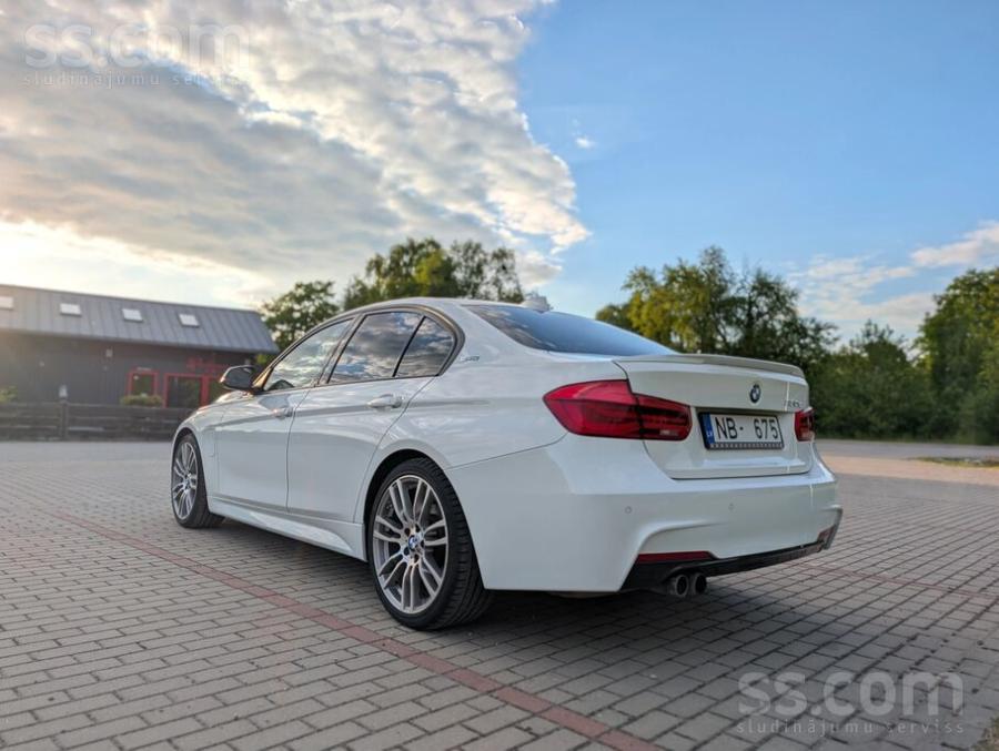 White BMW 330 2016 in Liepaja, with an engine capacity of 2.00 L and mileage of 210 thousand km for 16500 €, photo 7 on AUTOMOTO.COM.LV