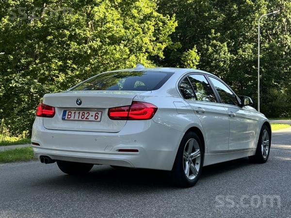White BMW 330 2016 in Jelgava, with an engine capacity of 3.00 L and mileage of 0 thousand km for 12700 €, photo 4 on AUTOMOTO.COM.LV