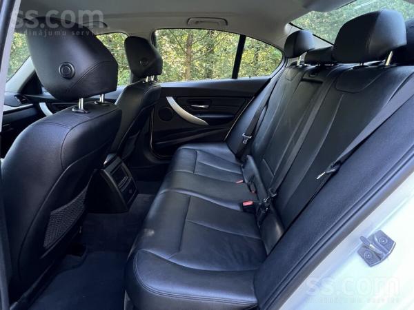 White BMW 330 2016 in Jelgava, with an engine capacity of 3.00 L and mileage of 0 thousand km for 12990 €, photo 8 on AUTOMOTO.COM.LV