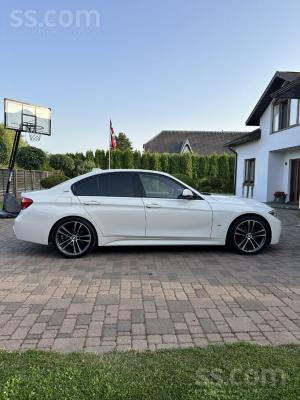 White BMW 330 2016 in Bauska, with an engine capacity of 2.00 L and mileage of 228 thousand km for 16200 €, photo 6 on AUTOMOTO.COM.LV