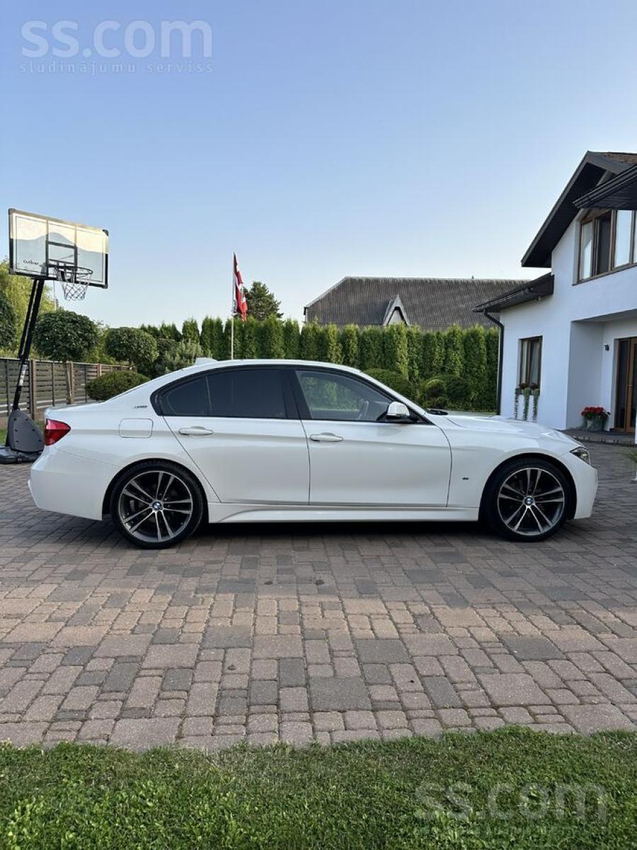 White BMW 330 2016 in Bauska, with an engine capacity of 2.00 L and mileage of 228 thousand km for 16200 €, photo 6 on AUTOMOTO.COM.LV