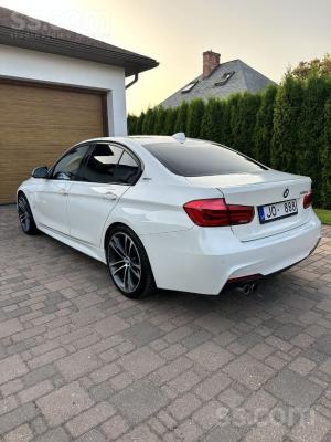 White BMW 330 2016 in Bauska, with an engine capacity of 2.00 L and mileage of 228 thousand km for 16200 €, photo 10 on AUTOMOTO.COM.LV