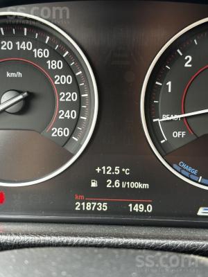 White BMW 330 2016 in Bauska, with an engine capacity of 2.00 L and mileage of 228 thousand km for 16200 €, photo 19 on AUTOMOTO.COM.LV