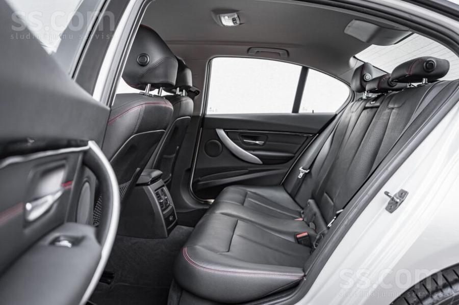 Balts BMW 330 2016 Rīga, ar dzinēja tilpumu 3.00 L un nobraukumu 222 tūkst. km par 14500 €, foto 13 vietnē AUTOMOTO.COM.LV