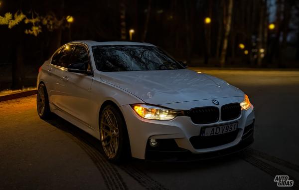 White BMW 330 2017 in Vilnius, with an engine capacity of 2.00 L and mileage of 186 thousand km for 13950 €, photo 1 on AUTOMOTO.COM.LV