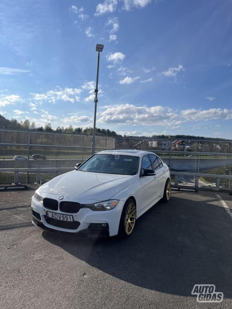 White BMW 330 2017 in Vilnius, with an engine capacity of 2.00 L and mileage of 186 thousand km for 13950 €, photo 3 on AUTOMOTO.COM.LV