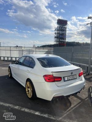 White BMW 330 2017 in Vilnius, with an engine capacity of 2.00 L and mileage of 186 thousand km for 13950 €, photo 9 on AUTOMOTO.COM.LV