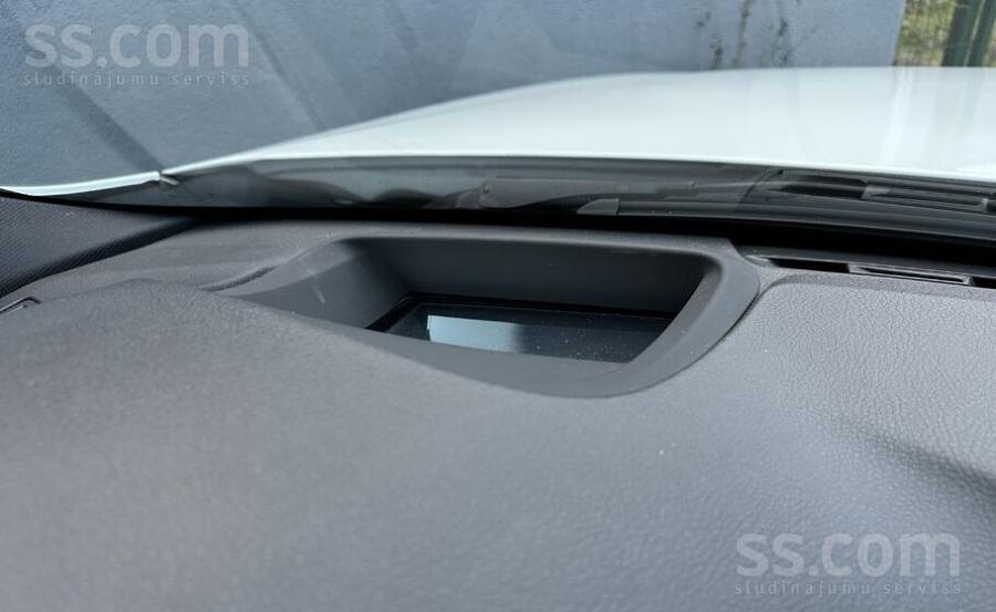 Balts BMW 330 2017 Rīga, ar dzinēja tilpumu 2.00 L un nobraukumu 0 tūkst. km par 21000 €, foto 9 vietnē AUTOMOTO.COM.LV