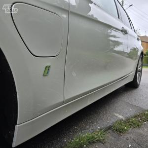 Balts BMW 330 2017 Kauņa, ar dzinēja tilpumu 2.00 L un nobraukumu 213 tūkst. km par 12799 €, foto 25 vietnē AUTOMOTO.COM.LV