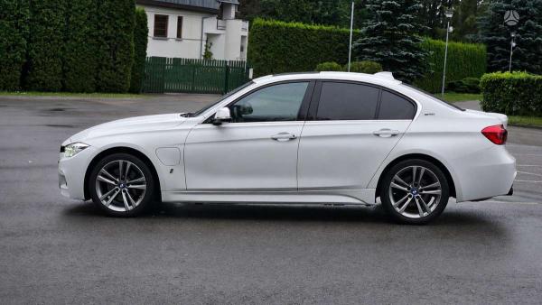 Balts BMW 330 2017 Elektrėnai, ar dzinēja tilpumu 2.00 L un nobraukumu 107 tūkst. km par 14500 €, foto 2 vietnē AUTOMOTO.COM.LV