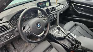 White BMW 330 2017 in Elektrenai, with an engine capacity of 2.00 L and mileage of 107 thousand km for 14500 €, photo 13 on AUTOMOTO.COM.LV