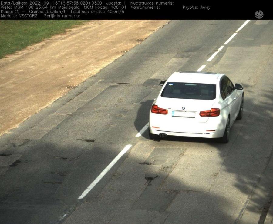 Balts BMW 330 2017 Klaipėda, ar dzinēja tilpumu 2.00 L un nobraukumu 118 tūkst. km par 15999 €, foto 1 vietnē AUTOMOTO.COM.LV