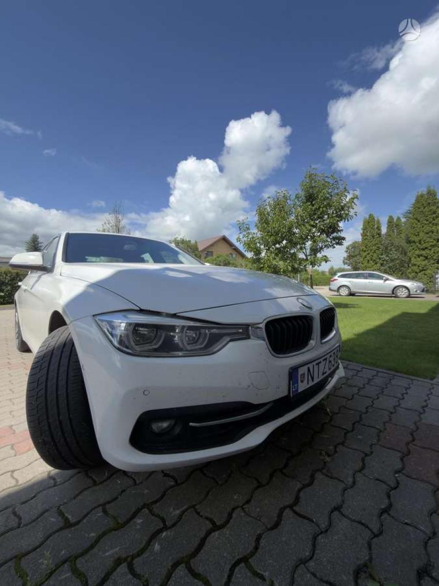 Balts BMW 330 2017 Klaipėda, ar dzinēja tilpumu 2.00 L un nobraukumu 118 tūkst. km par 15999 €, foto 4 vietnē AUTOMOTO.COM.LV