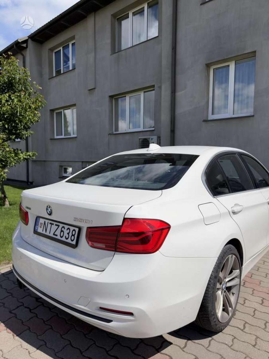 Balts BMW 330 2017 Klaipėda, ar dzinēja tilpumu 2.00 L un nobraukumu 118 tūkst. km par 15999 €, foto 7 vietnē AUTOMOTO.COM.LV