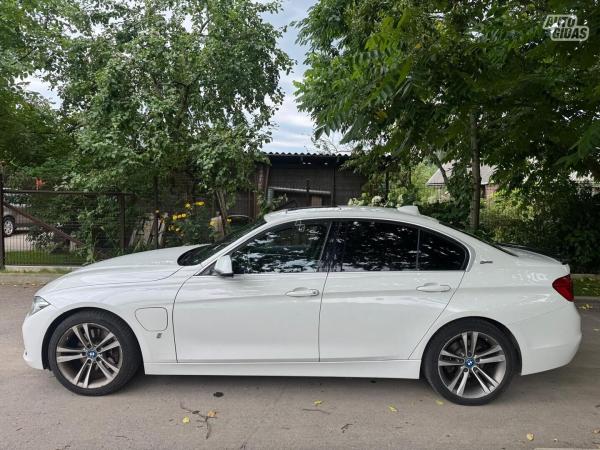 Balts BMW 330 2017 Viļņa, ar dzinēja tilpumu 2.00 L un nobraukumu 134 tūkst. km par 14300 €, foto 7 vietnē AUTOMOTO.COM.LV