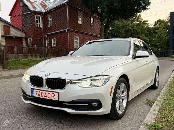 БМВ 330 2017 в Каунас на AUTOMOTO.COM.LV Белый БМВ 330 2017 в Каунас, объемом двигателя 2.00 л и пробегом 176 тыс. км за 13490 €, фото 1 на AUTOMOTO.COM.LV