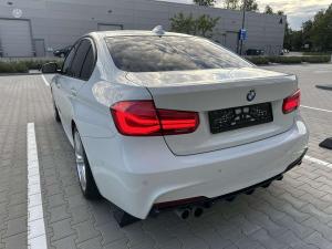White BMW 330 2017 in Vilnius, with an engine capacity of 2.00 L and mileage of 176 thousand km for 14700 €, photo 8 on AUTOMOTO.COM.LV