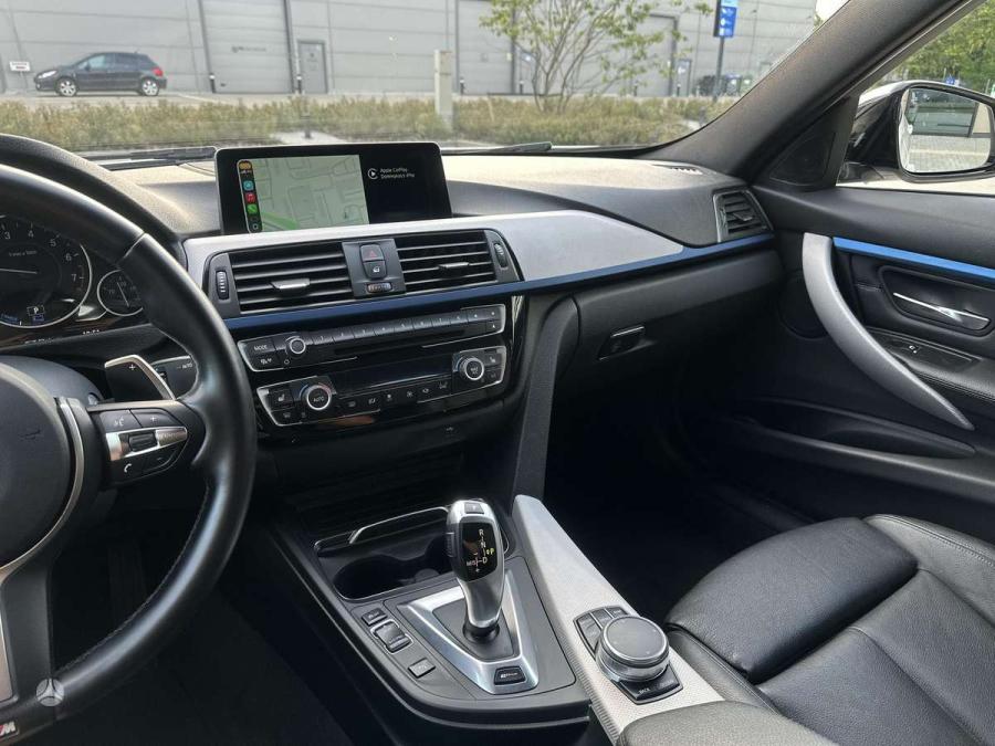 White BMW 330 2017 in Vilnius, with an engine capacity of 2.00 L and mileage of 176 thousand km for 14700 €, photo 13 on AUTOMOTO.COM.LV