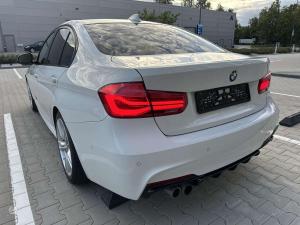 White BMW 330 2017 in Vilnius, with an engine capacity of 2.00 L and mileage of 176 thousand km for 14700 €, photo 23 on AUTOMOTO.COM.LV