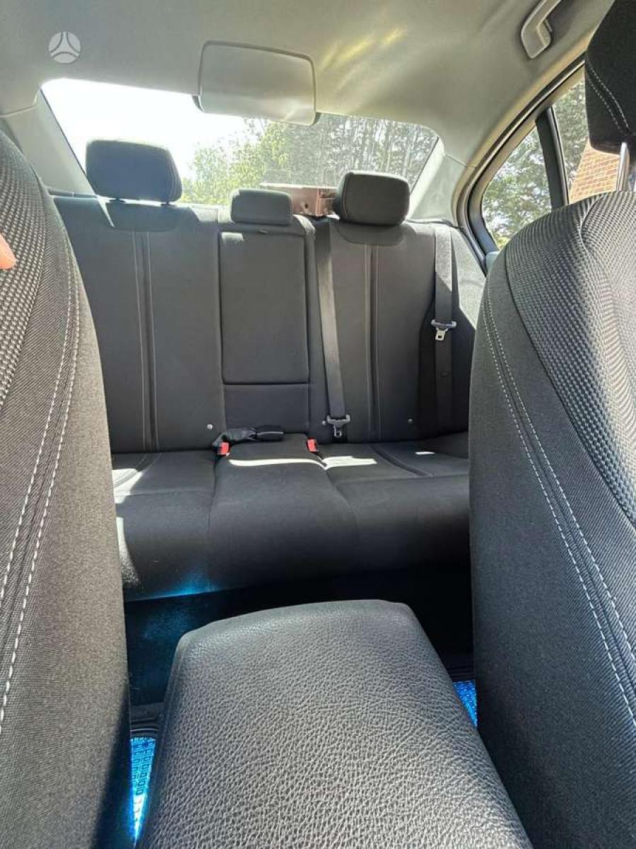 Balts BMW 330 2017 Kauņa, ar dzinēja tilpumu 2.00 L un nobraukumu 150 tūkst. km par 5500 €, foto 5 vietnē AUTOMOTO.COM.LV