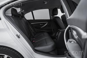 Balts BMW 330 2018 Rīga, ar dzinēja tilpumu 3.00 L un nobraukumu 237 tūkst. km par 17990 €, foto 13 vietnē AUTOMOTO.COM.LV