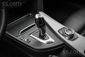 Balts BMW 330 2018 Rīga, ar dzinēja tilpumu 3.00 L un nobraukumu 237 tūkst. km par 17990 €, foto 22 vietnē AUTOMOTO.COM.LV