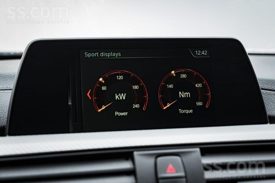 Balts BMW 330 2018 Rīga, ar dzinēja tilpumu 3.00 L un nobraukumu 237 tūkst. km par 17990 €, foto 25 vietnē AUTOMOTO.COM.LV