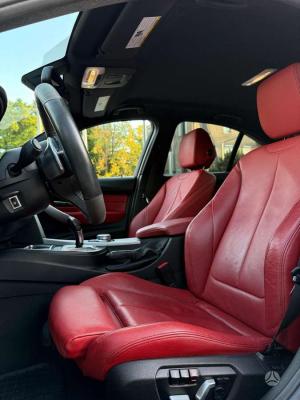 White BMW 330 2018 in Vilnius, with an engine capacity of 2.00 L and mileage of 111 thousand km for 14950 €, photo 26 on AUTOMOTO.COM.LV