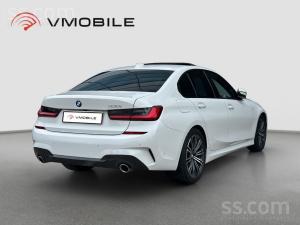 White BMW 330 2019 in Riga, with an engine capacity of 2.00 L and mileage of 68 thousand km for 32490 €, photo 3 on AUTOMOTO.COM.LV