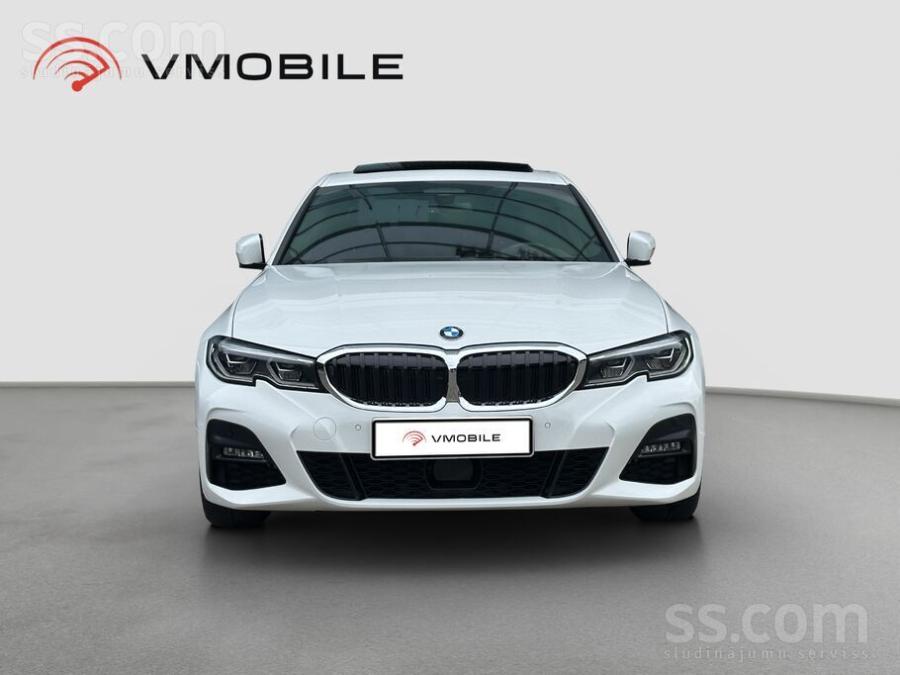 White BMW 330 2019 in Riga, with an engine capacity of 2.00 L and mileage of 68 thousand km for 32490 €, photo 4 on AUTOMOTO.COM.LV