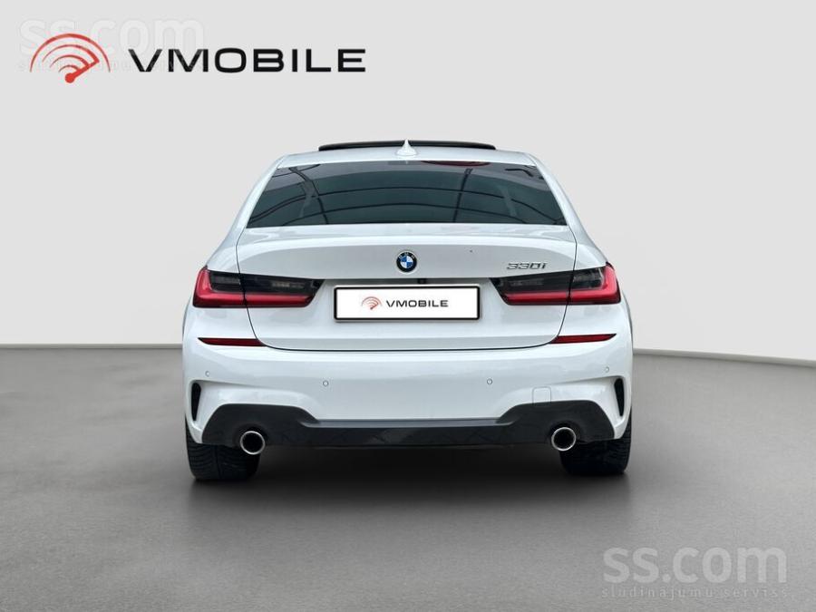 White BMW 330 2019 in Riga, with an engine capacity of 2.00 L and mileage of 68 thousand km for 32490 €, photo 5 on AUTOMOTO.COM.LV
