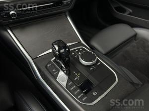 White BMW 330 2019 in Riga, with an engine capacity of 2.00 L and mileage of 68 thousand km for 32490 €, photo 10 on AUTOMOTO.COM.LV