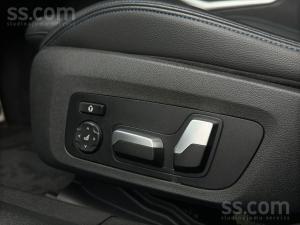 White BMW 330 2019 in Riga, with an engine capacity of 2.00 L and mileage of 68 thousand km for 32490 €, photo 16 on AUTOMOTO.COM.LV