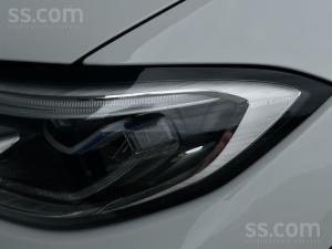 White BMW 330 2019 in Riga, with an engine capacity of 2.00 L and mileage of 68 thousand km for 32490 €, photo 18 on AUTOMOTO.COM.LV