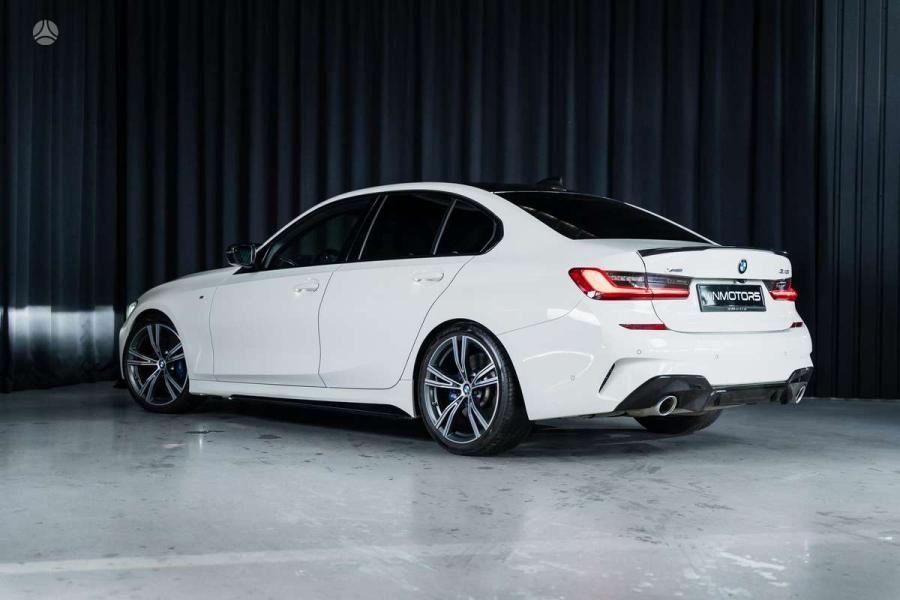 Balts BMW 330 2019 Viļņa, ar dzinēja tilpumu 2.00 L un nobraukumu 81 tūkst. km par 30000 €, foto 7 vietnē AUTOMOTO.COM.LV
