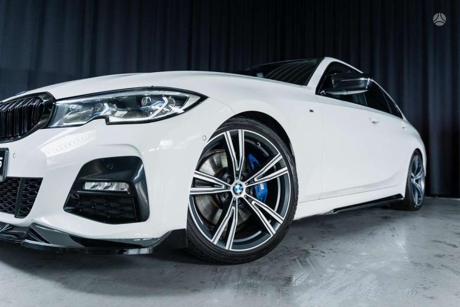 Balts BMW 330 2019 Viļņa, ar dzinēja tilpumu 2.00 L un nobraukumu 81 tūkst. km par 30000 €, foto 13 vietnē AUTOMOTO.COM.LV