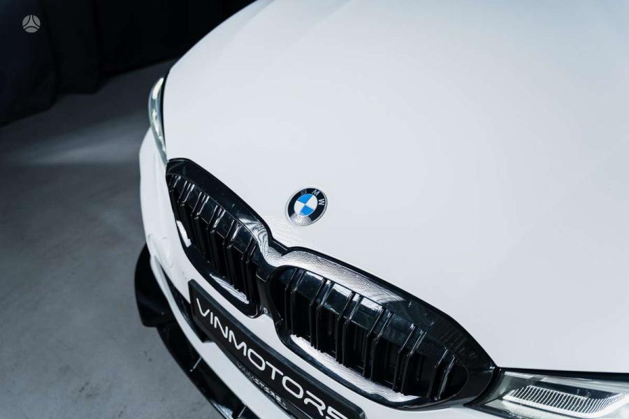 Balts BMW 330 2019 Viļņa, ar dzinēja tilpumu 2.00 L un nobraukumu 81 tūkst. km par 30000 €, foto 15 vietnē AUTOMOTO.COM.LV
