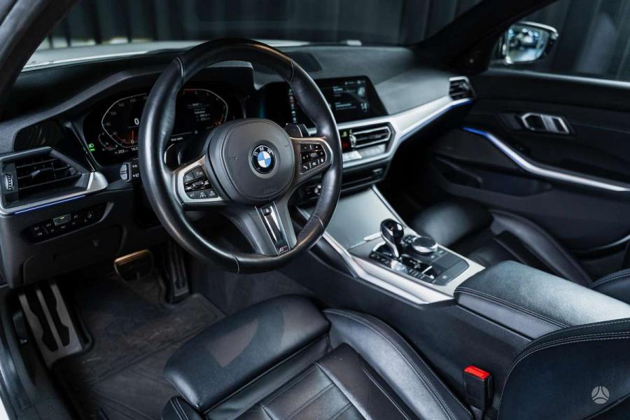 Balts BMW 330 2019 Viļņa, ar dzinēja tilpumu 2.00 L un nobraukumu 81 tūkst. km par 30000 €, foto 21 vietnē AUTOMOTO.COM.LV