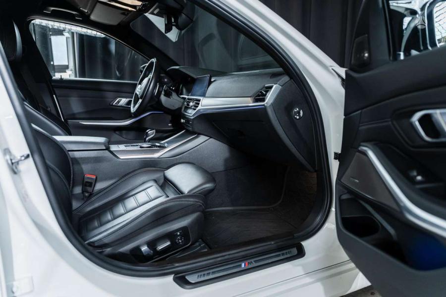 Balts BMW 330 2019 Viļņa, ar dzinēja tilpumu 2.00 L un nobraukumu 81 tūkst. km par 30000 €, foto 30 vietnē AUTOMOTO.COM.LV