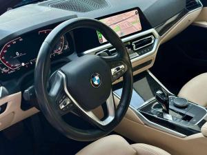 White BMW 330 2019 in Vilnius, with an engine capacity of 2.00 L and mileage of 66 thousand km for 20300 €, photo 8 on AUTOMOTO.COM.LV