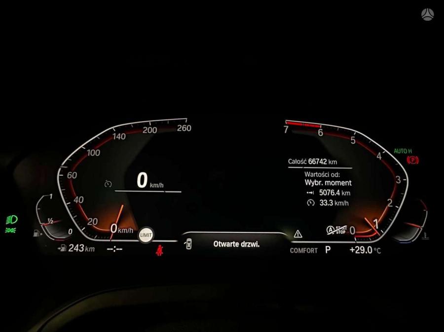 White BMW 330 2019 in Vilnius, with an engine capacity of 2.00 L and mileage of 66 thousand km for 20300 €, photo 11 on AUTOMOTO.COM.LV