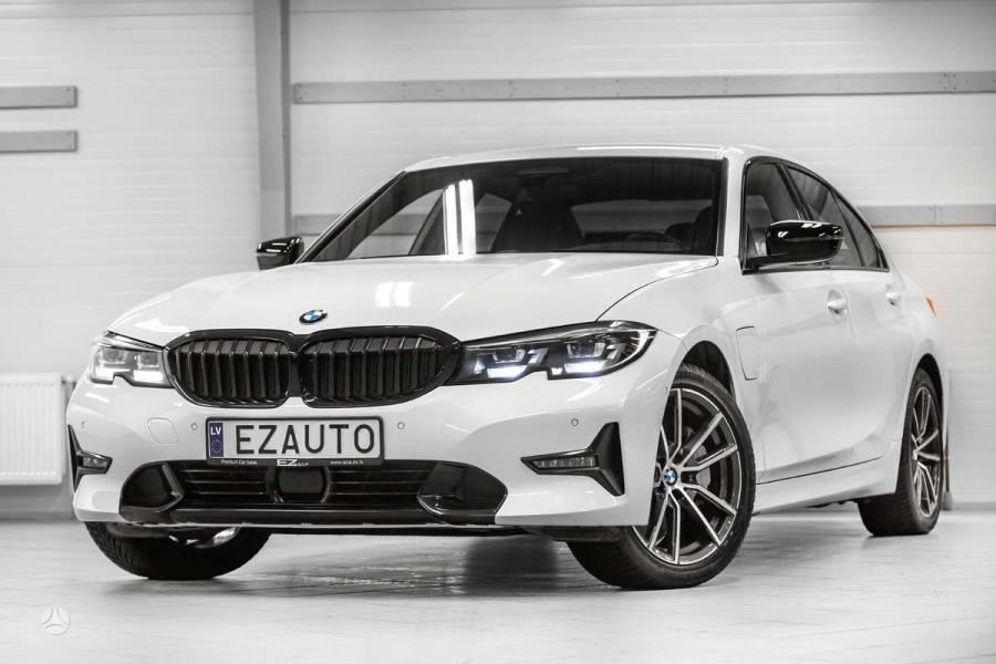 Balts BMW 330 2020 Tukums, ar dzinēja tilpumu 2.00 L un nobraukumu 76 tūkst. km par 27770 €, foto 1 vietnē AUTOMOTO.COM.LV