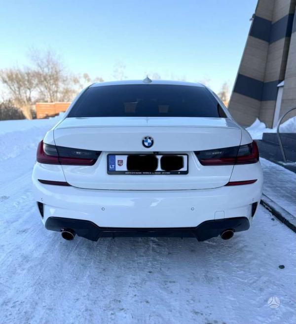White BMW 330 2020 in Ukmerge, with an engine capacity of 2.00 L and mileage of 181 thousand km for 23999 €, photo 7 on AUTOMOTO.COM.LV
