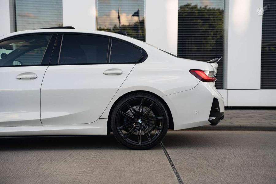 Balts BMW 330 2020 Viļņa, ar dzinēja tilpumu 2.00 L un nobraukumu 169 tūkst. km par 25990 €, foto 13 vietnē AUTOMOTO.COM.LV