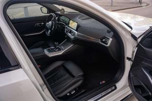 Balts BMW 330 2020 Viļņa, ar dzinēja tilpumu 2.00 L un nobraukumu 169 tūkst. km par 25990 €, foto 23 vietnē AUTOMOTO.COM.LV